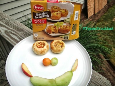 Enjoying a Great Family Breakfast with Tyson Breakfast Bread Bowls # ...
